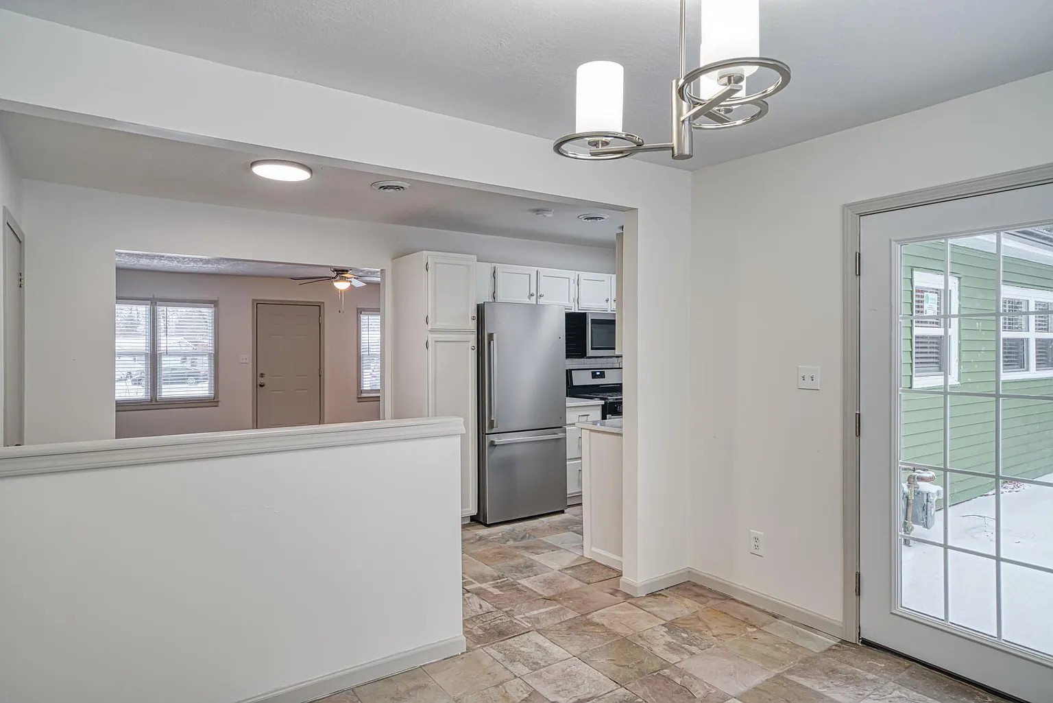 2423 S 51st Ct, Kansas City, KS 66106 | Property Details | Lofty ...